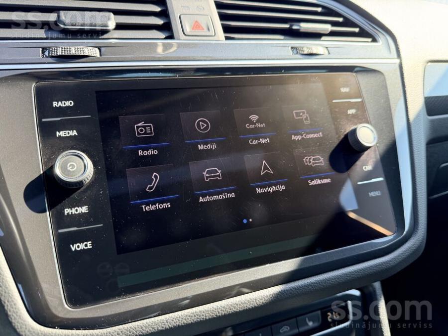 Pelēks Volkswagen Tiguan 2020 Rīga, ar dzinēja tilpumu 2.00 L un nobraukumu 180 tūkst. km par 19995 €, foto 22 vietnē AUTOMOTO.COM.LV