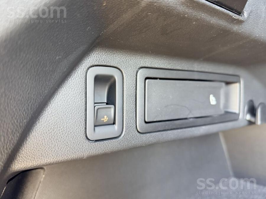 Pelēks Volkswagen Tiguan 2020 Rīga, ar dzinēja tilpumu 2.00 L un nobraukumu 180 tūkst. km par 19995 €, foto 28 vietnē AUTOMOTO.COM.LV