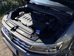 Pelēks Volkswagen Tiguan 2020 Rīga, ar dzinēja tilpumu 2.00 L un nobraukumu 180 tūkst. km par 19995 €, foto 35 vietnē AUTOMOTO.COM.LV
