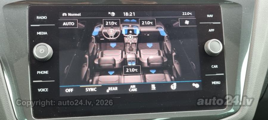 Grey Volkswagen Tiguan 2020 in Tallinn, with an engine capacity of 2.00 L and mileage of 193 thousand km for 23999 €, photo 15 on AUTOMOTO.COM.LV