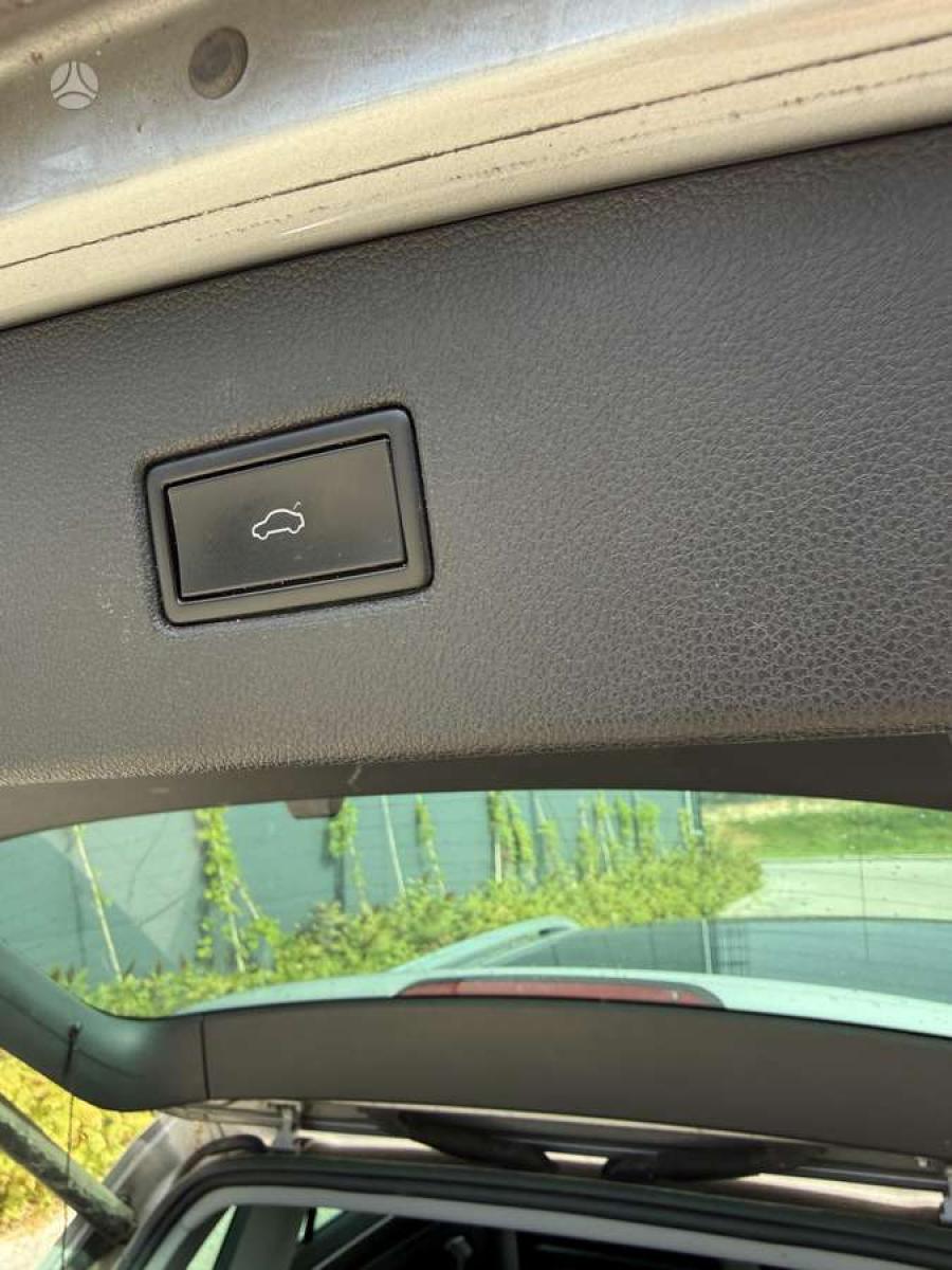 Grey Volkswagen Tiguan 2020 in Vilnius, with an engine capacity of 2.00 L and mileage of 265 thousand km for 13800 €, photo 21 on AUTOMOTO.COM.LV