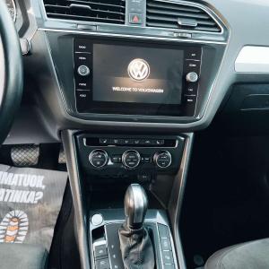 Grey Volkswagen Tiguan 2020 in Utena, with an engine capacity of 1.50 L and mileage of 198 thousand km for 15900 €, photo 13 on AUTOMOTO.COM.LV