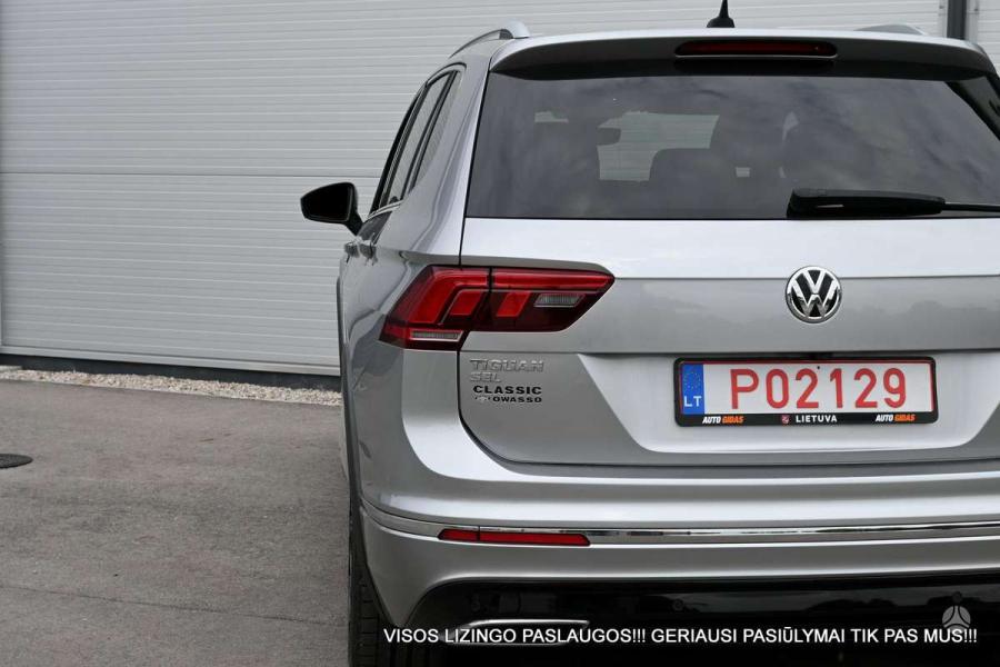 Grey Volkswagen Tiguan 2020 in Kretinga, with an engine capacity of 1.98 L and mileage of 129 thousand km for 22599 €, photo 12 on AUTOMOTO.COM.LV