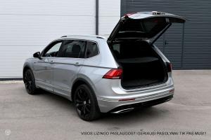Grey Volkswagen Tiguan 2020 in Kretinga, with an engine capacity of 1.98 L and mileage of 129 thousand km for 22599 €, photo 13 on AUTOMOTO.COM.LV