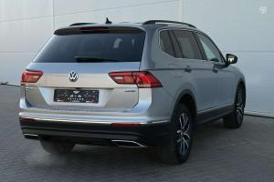 Grey Volkswagen Tiguan 2020 in Kretinga, with an engine capacity of 1.98 L and mileage of 234 thousand km for 16499 €, photo 8 on AUTOMOTO.COM.LV