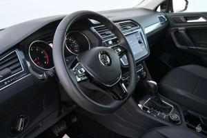 Grey Volkswagen Tiguan 2020 in Kretinga, with an engine capacity of 1.98 L and mileage of 234 thousand km for 16499 €, photo 20 on AUTOMOTO.COM.LV