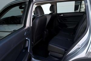 Grey Volkswagen Tiguan 2020 in Kretinga, with an engine capacity of 1.98 L and mileage of 234 thousand km for 16499 €, photo 25 on AUTOMOTO.COM.LV
