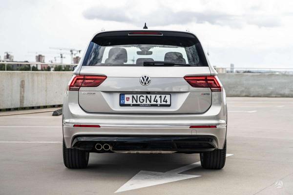 Pelēks Volkswagen Tiguan 2020 Viļņa, ar dzinēja tilpumu 1.98 L un nobraukumu 177 tūkst. km par 19300 €, foto 10 vietnē AUTOMOTO.COM.LV