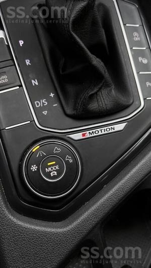 Pelēks Volkswagen Tiguan 2020 Kuldīga, ar dzinēja tilpumu 2.00 L un nobraukumu 110 tūkst. km par 23500 €, foto 18 vietnē AUTOMOTO.COM.LV