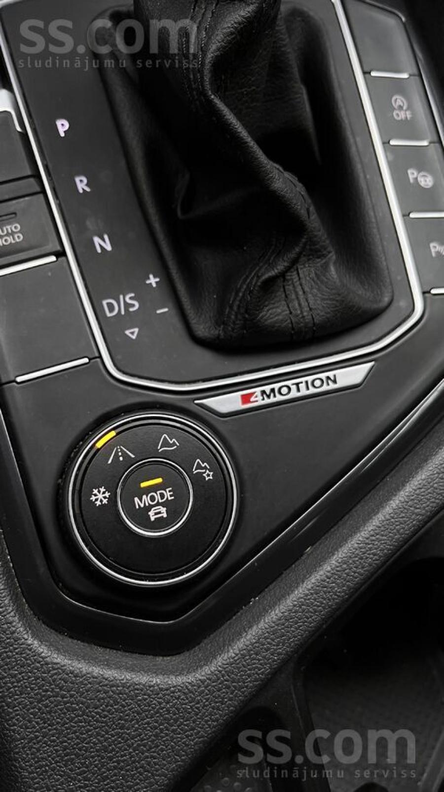 Pelēks Volkswagen Tiguan 2020 Kuldīga, ar dzinēja tilpumu 2.00 L un nobraukumu 110 tūkst. km par 23500 €, foto 18 vietnē AUTOMOTO.COM.LV