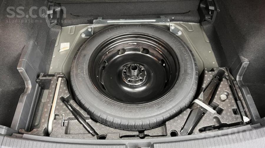 Pelēks Volkswagen Tiguan 2020 Kuldīga, ar dzinēja tilpumu 2.00 L un nobraukumu 110 tūkst. km par 23500 €, foto 20 vietnē AUTOMOTO.COM.LV