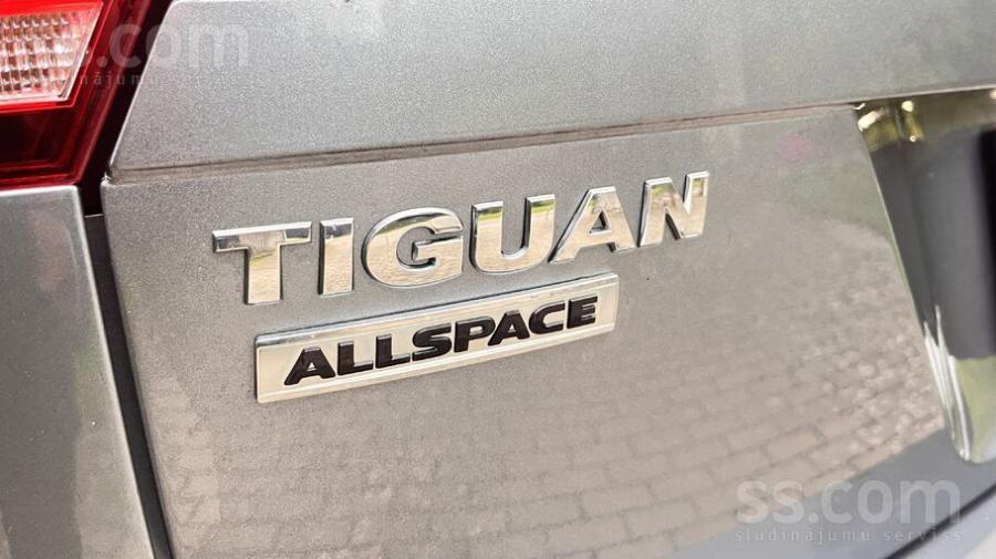 Pelēks Volkswagen Tiguan 2020 Kuldīga, ar dzinēja tilpumu 2.00 L un nobraukumu 110 tūkst. km par 23500 €, foto 22 vietnē AUTOMOTO.COM.LV