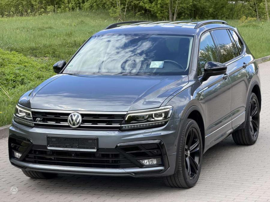 Pelēks Volkswagen Tiguan 2020 Viļņa, ar dzinēja tilpumu 1.97 L un nobraukumu 213 tūkst. km par 21000 €, foto 1 vietnē AUTOMOTO.COM.LV