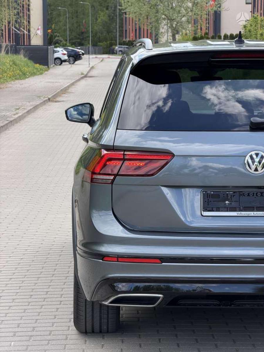 Pelēks Volkswagen Tiguan 2020 Viļņa, ar dzinēja tilpumu 1.97 L un nobraukumu 213 tūkst. km par 21000 €, foto 5 vietnē AUTOMOTO.COM.LV