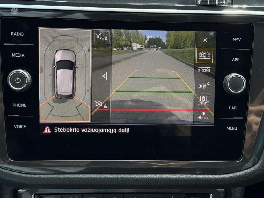 Pelēks Volkswagen Tiguan 2020 Viļņa, ar dzinēja tilpumu 1.97 L un nobraukumu 213 tūkst. km par 21000 €, foto 18 vietnē AUTOMOTO.COM.LV