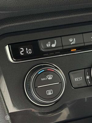 Pelēks Volkswagen Tiguan 2020 Viļņa, ar dzinēja tilpumu 1.97 L un nobraukumu 213 tūkst. km par 21000 €, foto 23 vietnē AUTOMOTO.COM.LV