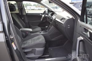 Pelēks Volkswagen Tiguan 2020 Rīga, ar dzinēja tilpumu 2.00 L un nobraukumu 128 tūkst. km par 20900 €, foto 17 vietnē AUTOMOTO.COM.LV