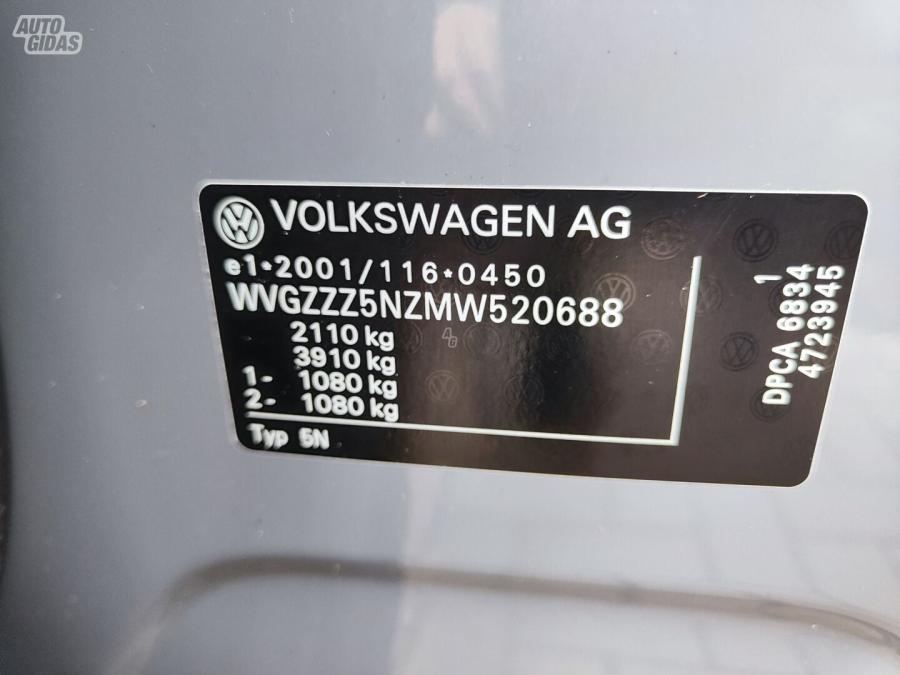 Grey Volkswagen Tiguan 2021 in Kaunas, with an engine capacity of 1.50 L and mileage of 140 thousand km for 19900 €, photo 17 on AUTOMOTO.COM.LV