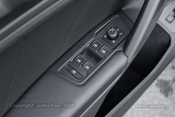 Pelēks Volkswagen Tiguan 2021 Rīga, ar dzinēja tilpumu 2.00 L un nobraukumu 143 tūkst. km par 26593 €, foto 11 vietnē AUTOMOTO.COM.LV