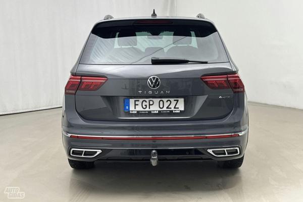 Grey Volkswagen Tiguan 2021 in Kaunas, with an engine capacity of 0.00 L and mileage of 64 thousand km for 37169 €, photo 5 on AUTOMOTO.COM.LV