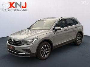 Pelēks Volkswagen Tiguan 2021 Kauņa, ar dzinēja tilpumu 1.50 L un nobraukumu 65 tūkst. km par 26830 €, foto  vietnē AUTOMOTO.COM.LV