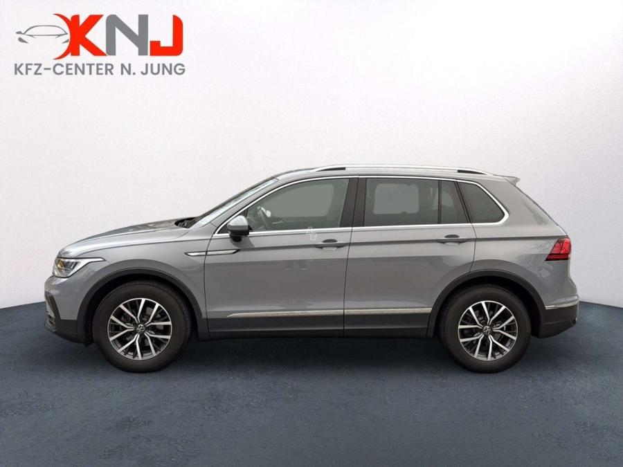 Pelēks Volkswagen Tiguan 2021 Kauņa, ar dzinēja tilpumu 1.50 L un nobraukumu 65 tūkst. km par 26830 €, foto 9 vietnē AUTOMOTO.COM.LV