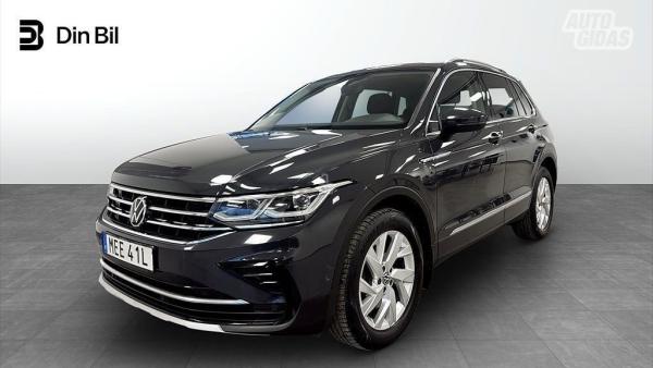 Grey Volkswagen Tiguan 2021 in Kaunas, with an engine capacity of 0.00 L and mileage of 77 thousand km for 35203 €, photo 1 on AUTOMOTO.COM.LV