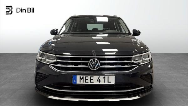 Grey Volkswagen Tiguan 2021 in Kaunas, with an engine capacity of 0.00 L and mileage of 77 thousand km for 35203 €, photo 4 on AUTOMOTO.COM.LV