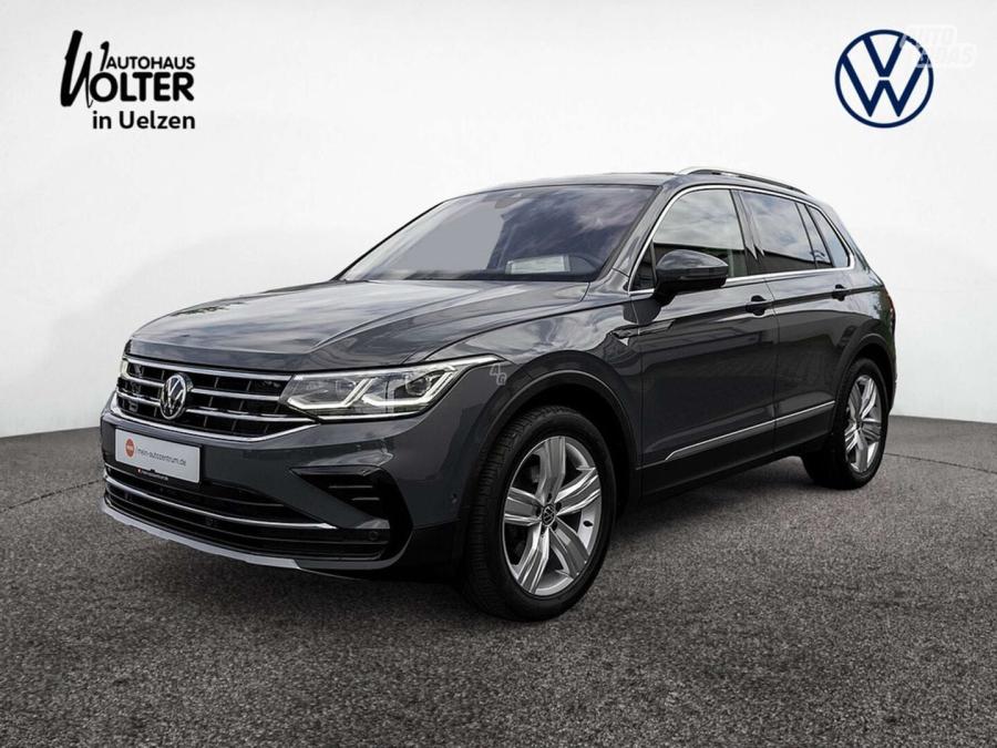 Pelēks Volkswagen Tiguan 2021 Kauņa, ar dzinēja tilpumu 2.00 L un nobraukumu 76 tūkst. km par 30558 €, foto 1 vietnē AUTOMOTO.COM.LV