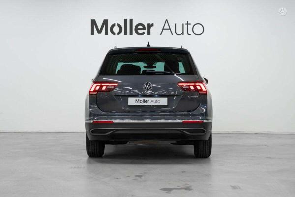 Pelēks Volkswagen Tiguan 2021 Viļņa, ar dzinēja tilpumu 1.40 L un nobraukumu 126 tūkst. km par 22950 €, foto 6 vietnē AUTOMOTO.COM.LV