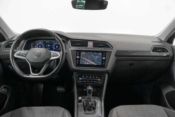 Pelēks Volkswagen Tiguan 2021 Viļņa, ar dzinēja tilpumu 1.40 L un nobraukumu 126 tūkst. km par 22950 €, foto 9 vietnē AUTOMOTO.COM.LV