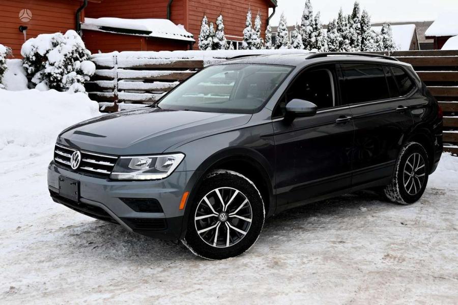 Grey Volkswagen Tiguan 2021 in Kretinga, with an engine capacity of 1.98 L and mileage of 139 thousand km for 19499 €, photo 1 on AUTOMOTO.COM.LV