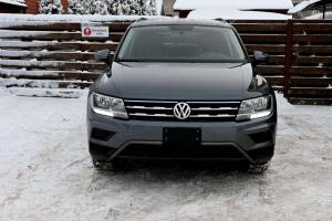 Grey Volkswagen Tiguan 2021 in Kretinga, with an engine capacity of 1.98 L and mileage of 139 thousand km for 19499 €, photo 2 on AUTOMOTO.COM.LV