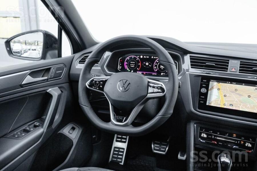 Pelēks Volkswagen Tiguan 2021 Rīga, ar dzinēja tilpumu 2.00 L un nobraukumu 67 tūkst. km par 29650 €, foto 10 vietnē AUTOMOTO.COM.LV