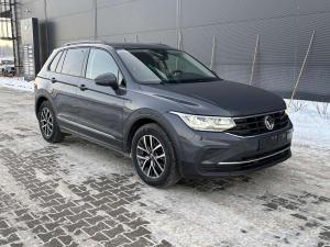 Pelēks Volkswagen Tiguan 2021 Viļņa, ar dzinēja tilpumu 1.97 L un nobraukumu 135 tūkst. km par 23700 €, foto 6 vietnē AUTOMOTO.COM.LV