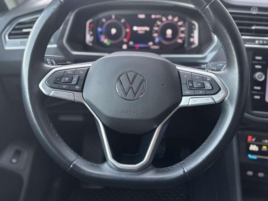 Pelēks Volkswagen Tiguan 2021 Viļņa, ar dzinēja tilpumu 1.97 L un nobraukumu 135 tūkst. km par 23700 €, foto 14 vietnē AUTOMOTO.COM.LV