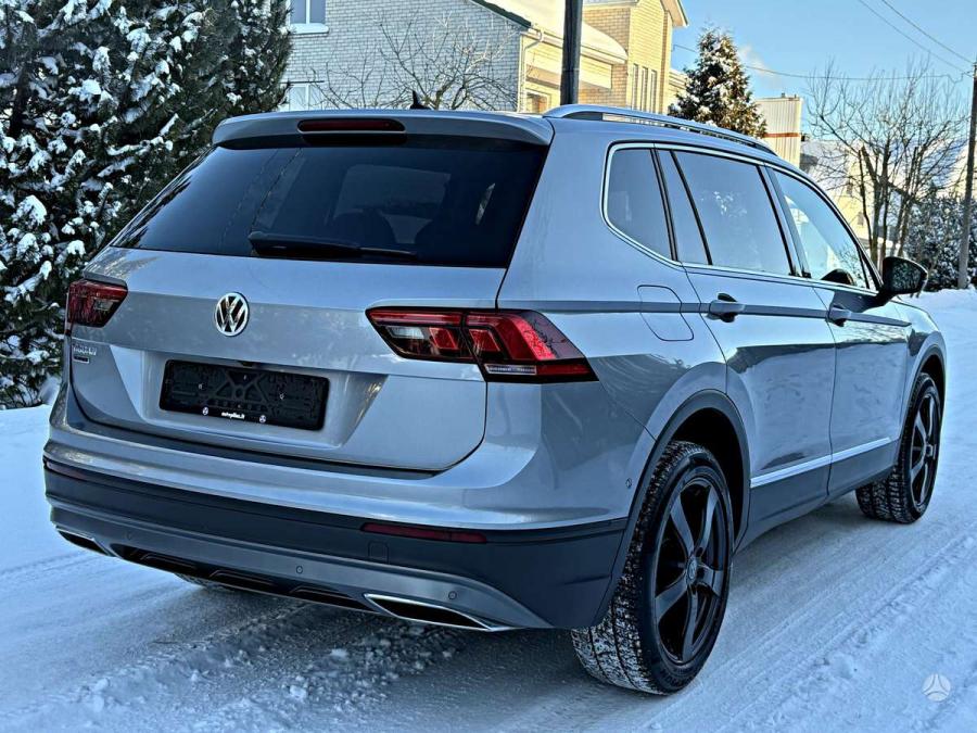Pelēks Volkswagen Tiguan 2021 Šauļi, ar dzinēja tilpumu 1.97 L un nobraukumu 251 tūkst. km par 17550 €, foto 5 vietnē AUTOMOTO.COM.LV