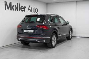 Grey Volkswagen Tiguan 2021 in Vilnius, with an engine capacity of 1.40 L and mileage of 113 thousand km for 22500 €, photo 3 on AUTOMOTO.COM.LV