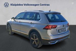 Pelēks Volkswagen Tiguan 2021 Klaipėda, ar dzinēja tilpumu 1.97 L un nobraukumu 74 tūkst. km par 25500 €, foto 4 vietnē AUTOMOTO.COM.LV