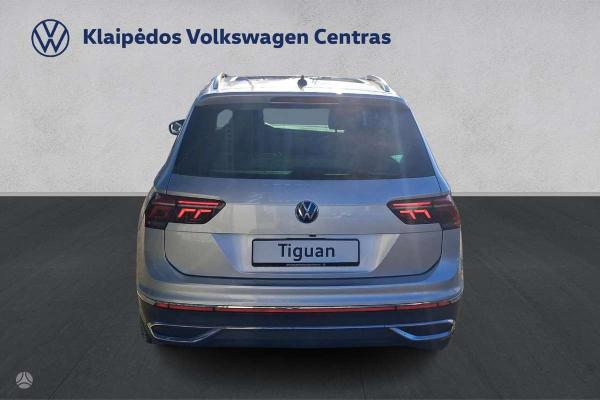 Pelēks Volkswagen Tiguan 2021 Klaipėda, ar dzinēja tilpumu 1.97 L un nobraukumu 74 tūkst. km par 25500 €, foto 5 vietnē AUTOMOTO.COM.LV