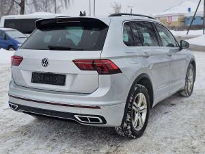 Grey Volkswagen Tiguan 2021 in Rokiskis, with an engine capacity of 1.40 L and mileage of 250 thousand km for 16950 €, photo 11 on AUTOMOTO.COM.LV