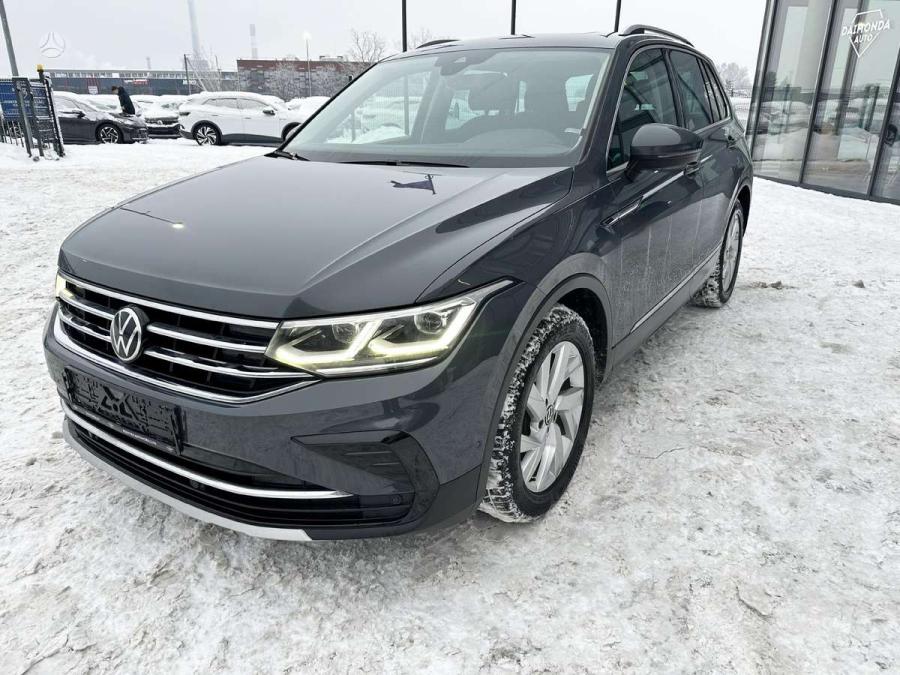 Pelēks Volkswagen Tiguan 2021 Kauņa, ar dzinēja tilpumu 1.50 L un nobraukumu 263 tūkst. km par 17900 €, foto 1 vietnē AUTOMOTO.COM.LV