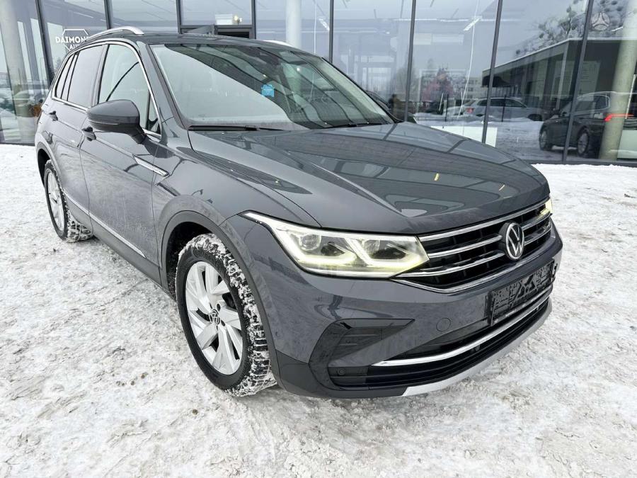 Pelēks Volkswagen Tiguan 2021 Kauņa, ar dzinēja tilpumu 1.50 L un nobraukumu 263 tūkst. km par 17900 €, foto 2 vietnē AUTOMOTO.COM.LV