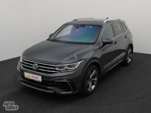 Grey Volkswagen Tiguan 2021 in Vilnius, with an engine capacity of 1.50 L and mileage of 201 thousand km for 22799 €, photo  on AUTOMOTO.COM.LV