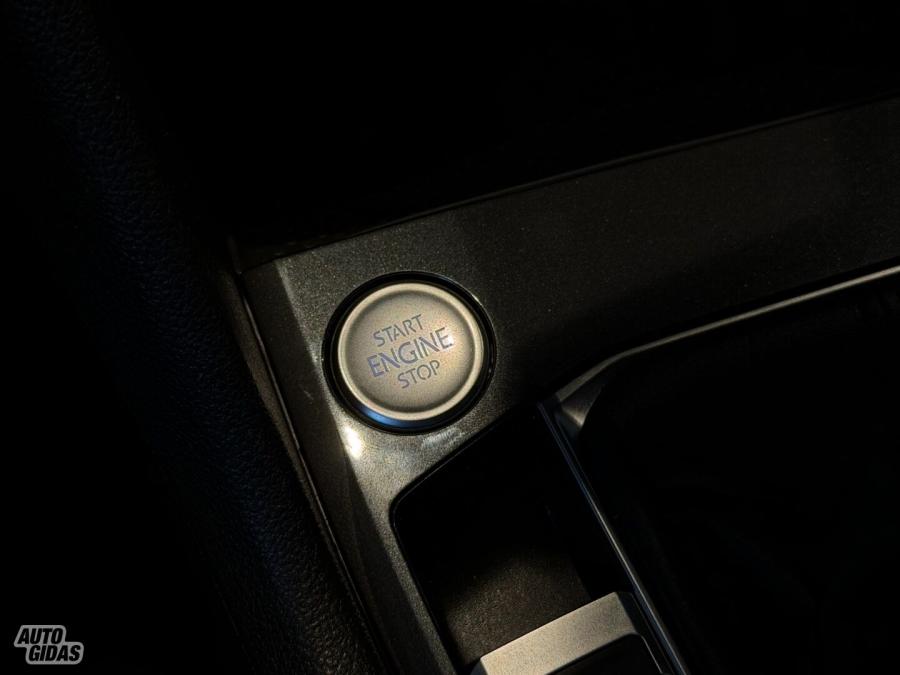 Grey Volkswagen Tiguan 2021 in Kaunas, with an engine capacity of 1.50 L and mileage of 68 thousand km for 24771 €, photo 17 on AUTOMOTO.COM.LV