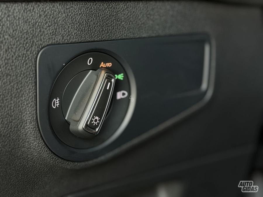 Grey Volkswagen Tiguan 2021 in Kaunas, with an engine capacity of 1.50 L and mileage of 68 thousand km for 24771 €, photo 19 on AUTOMOTO.COM.LV