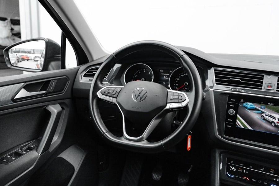 Pelēks Volkswagen Tiguan 2021 Rīga, ar dzinēja tilpumu 1.50 L un nobraukumu 167 tūkst. km par 16950 €, foto 9 vietnē AUTOMOTO.COM.LV