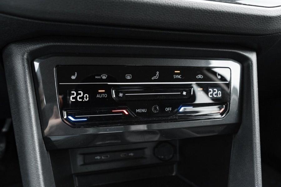Pelēks Volkswagen Tiguan 2021 Rīga, ar dzinēja tilpumu 1.50 L un nobraukumu 167 tūkst. km par 16950 €, foto 15 vietnē AUTOMOTO.COM.LV