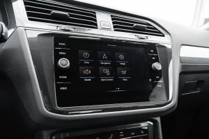 Pelēks Volkswagen Tiguan 2021 Rīga, ar dzinēja tilpumu 1.50 L un nobraukumu 167 tūkst. km par 16950 €, foto 20 vietnē AUTOMOTO.COM.LV
