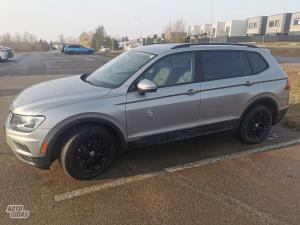 Pelēks Volkswagen Tiguan 2021 Kauņa, ar dzinēja tilpumu 2.00 L un nobraukumu 40 tūkst. km par 16500 €, foto 3 vietnē AUTOMOTO.COM.LV